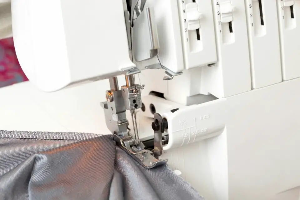 Why Does Thread Keep Bunching Underneath My Fabric?